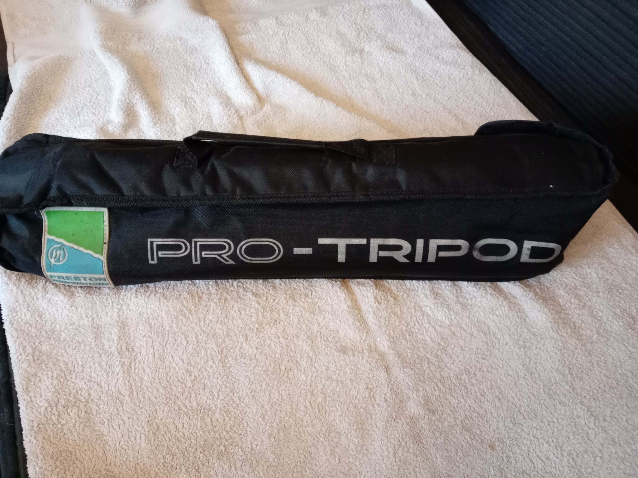 Preston Pro Pole Fishing Tripod - Stable Rod & Pole Support | Fenland ...